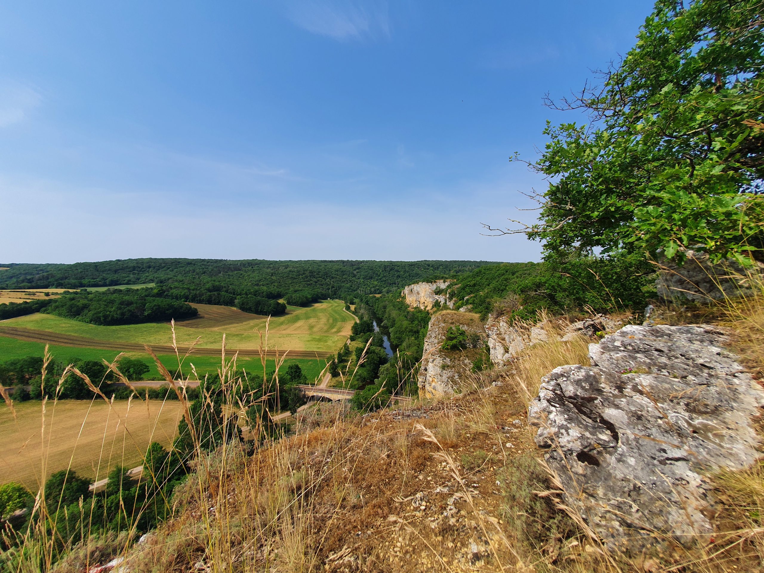 Rando sur les rives de la Cure, 17 juin 2023 – PATRIMOINE & PARTAGE